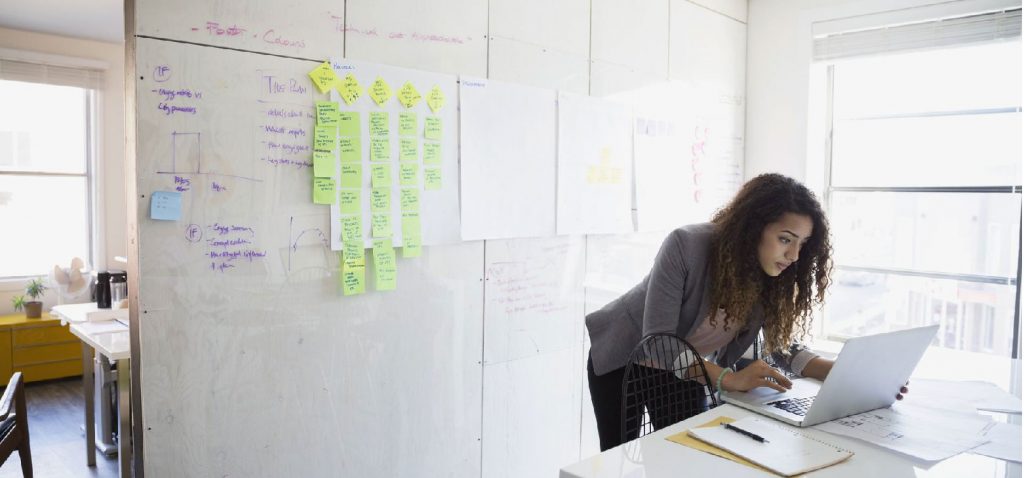 A detailed guide for recruiters to hire a product designer